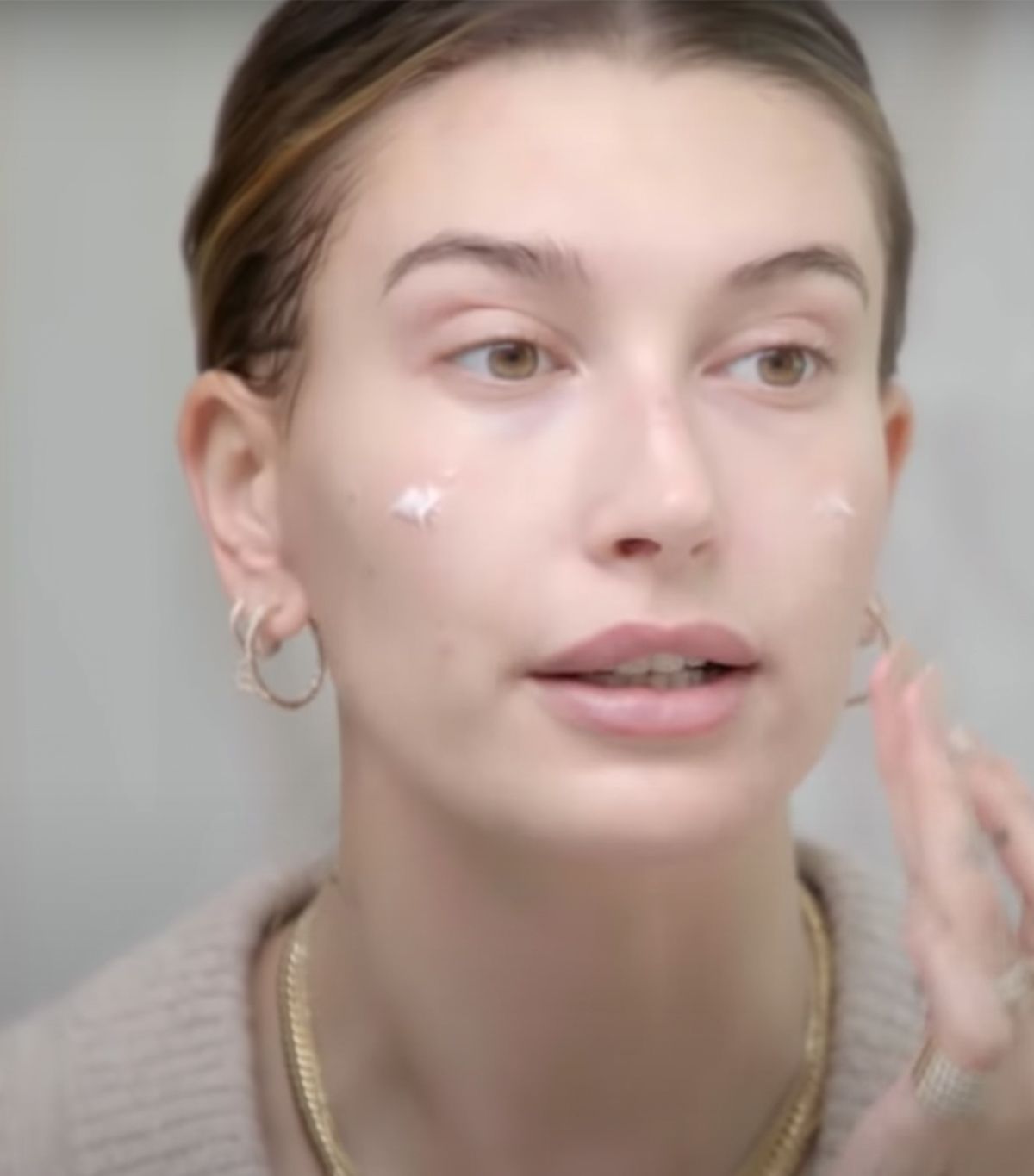 Hailey Bieber's Exact Glowy Skincare Routine | Who What Wear