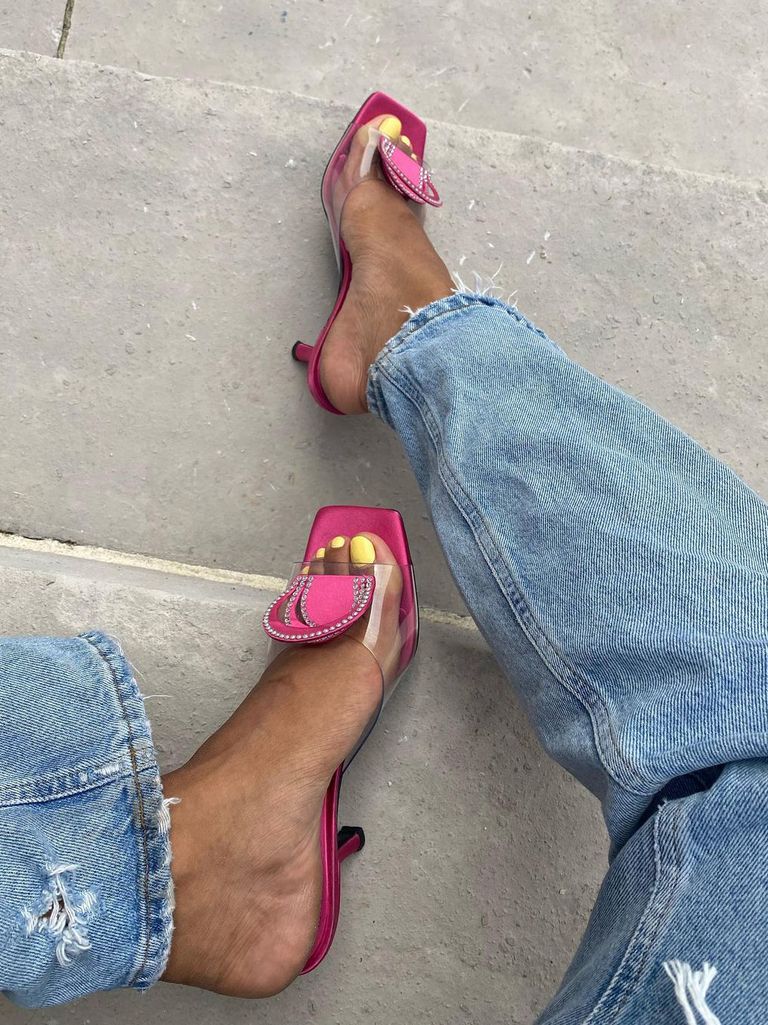 24 Spring Pedicure Colors You'll Want to Wear | Who What Wear