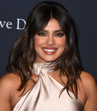 Curtain Bangs Have Taken Over—Here Are the Best Styling Tips | Who What ...