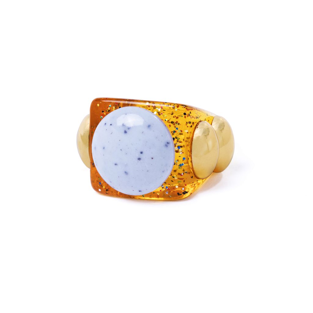 These 4 Jewelry Brands Are Bringing the 2000s Back | Who What Wear