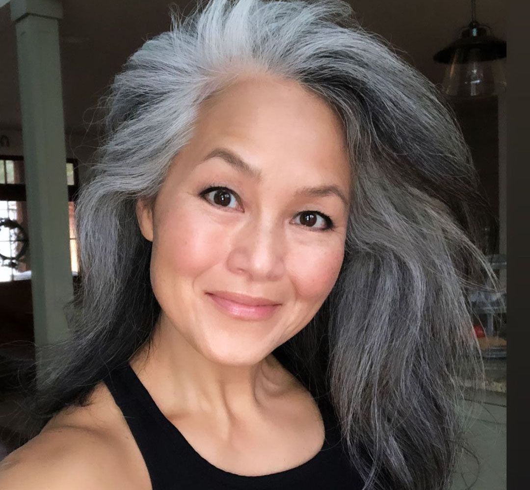 The 8 Best Drugstore Buys for Glowy, Radiant Skin | Who What Wear