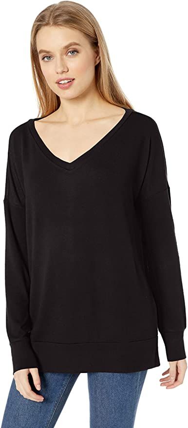 The 3 Best V-Necks on Amazon, Hands Down | Who What Wear