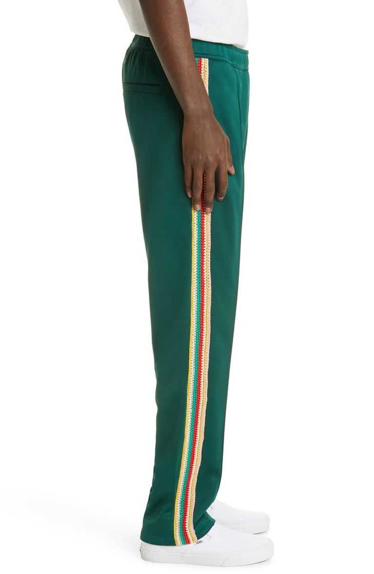 These Are the 6 Biggest Streetwear Trends of 2021 | Who What Wear