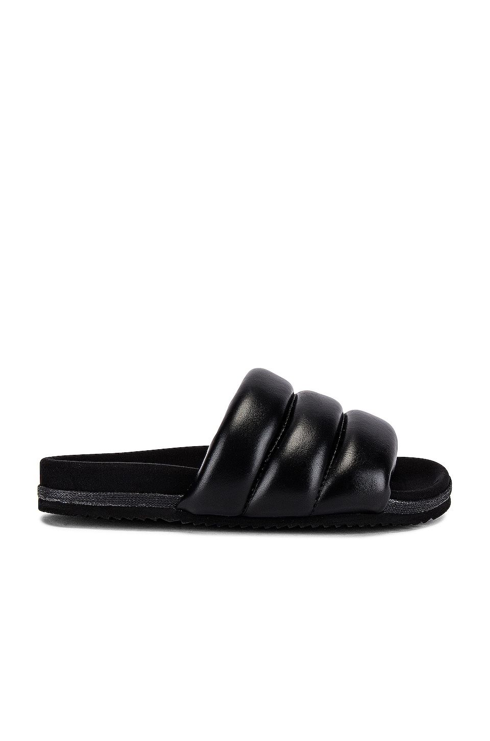 4 Comfortable Spring Shoes That Tap Into the Coolest Trends | Who What Wear