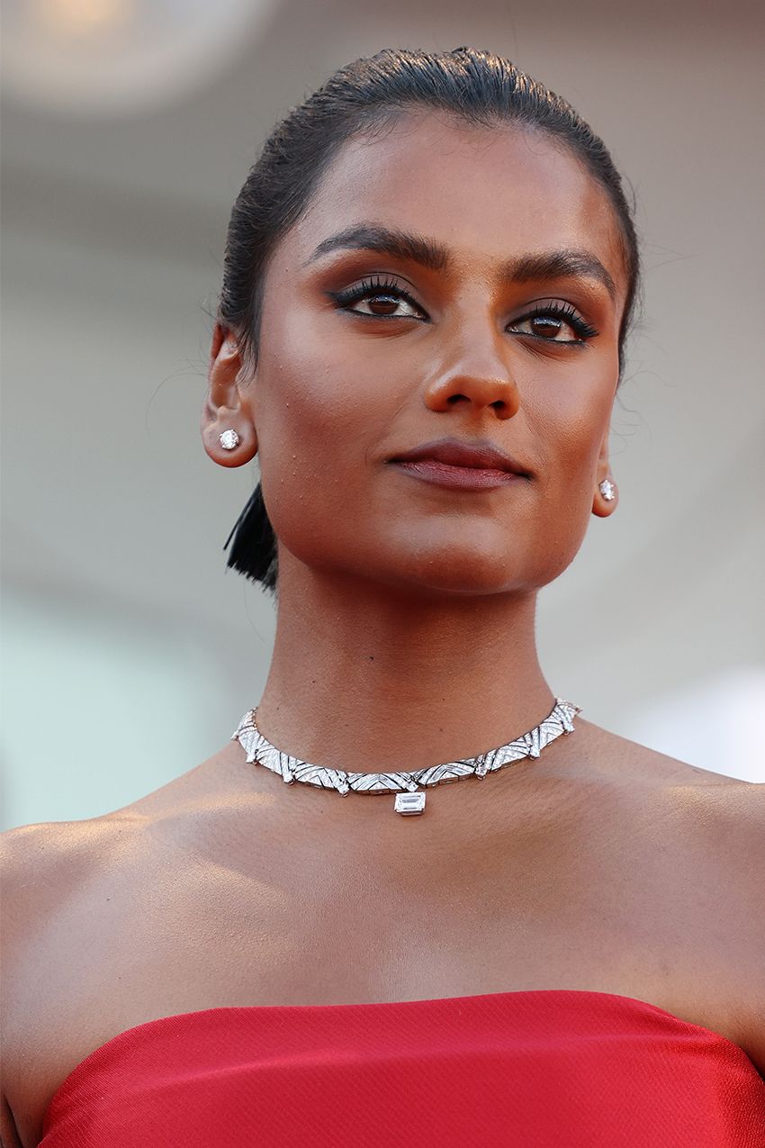 These Are the 7 Best Foundations for Asian Skin Tones | Who What Wear