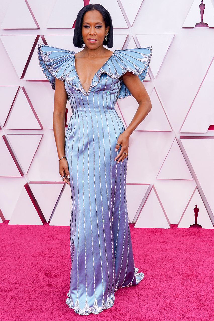 The Best Academy Awards Red Carpet Looks of 2021 | Who What Wear