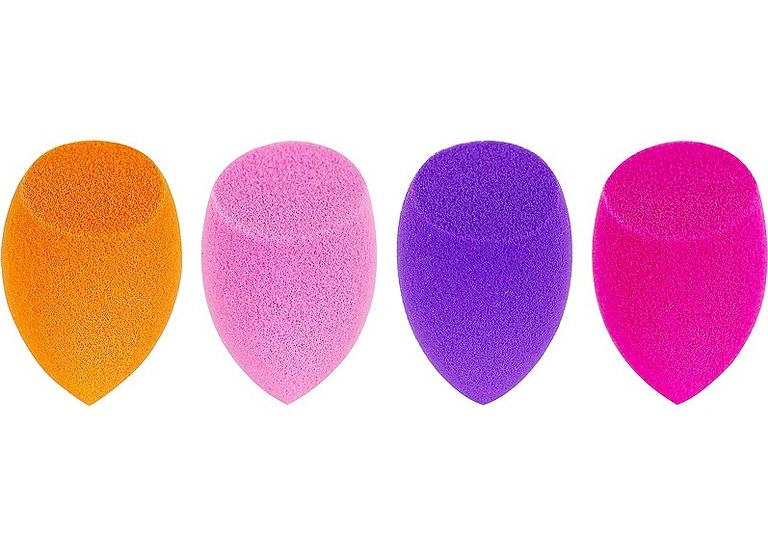 How To Use Color Correctors for Redness, Acne, and More | Who What Wear