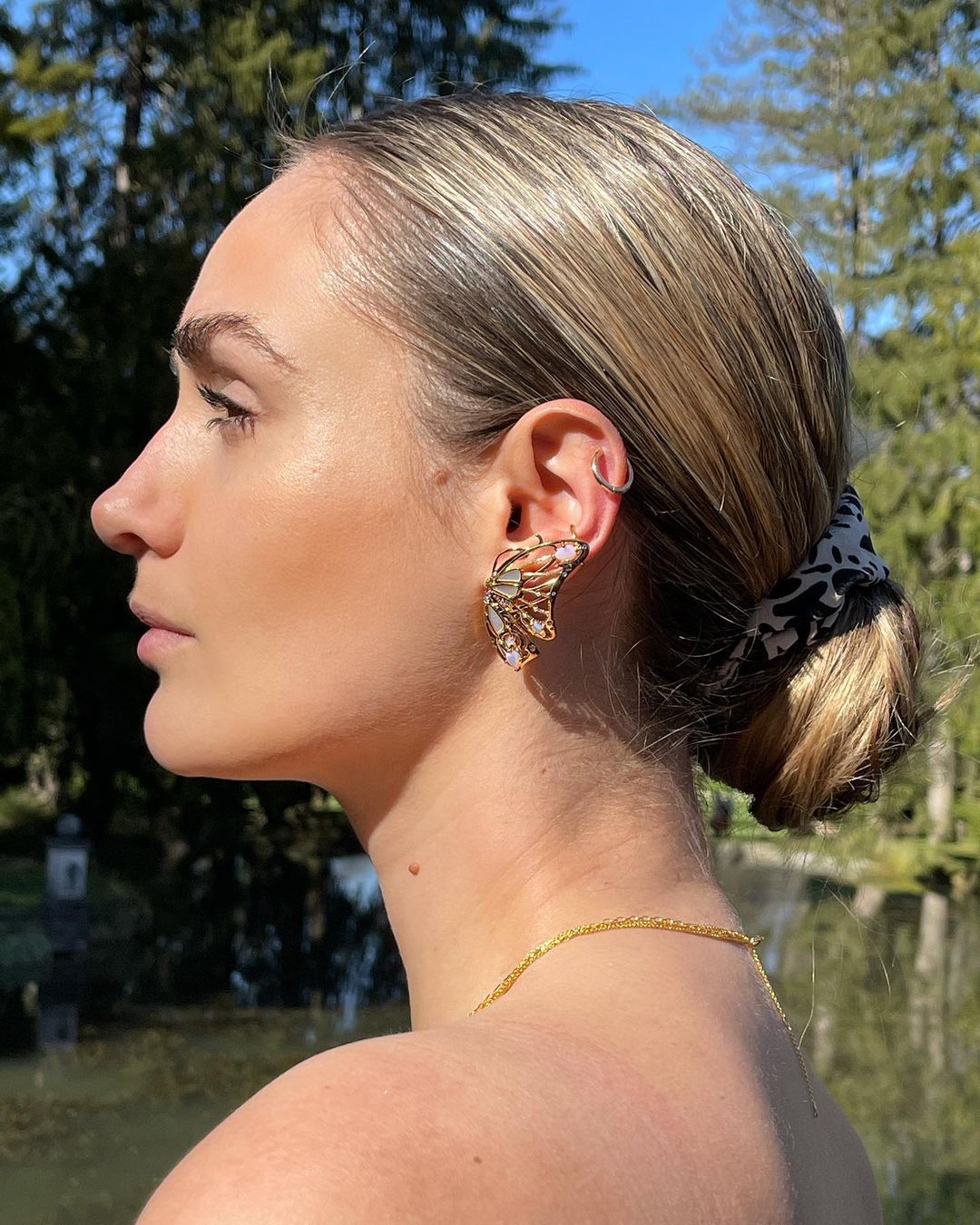 How To Use Color Correctors for Redness, Acne, and More | Who What Wear