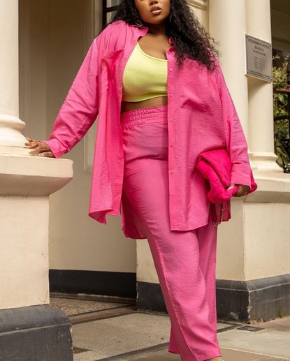 The 10 Best Bright-Pink Shirts That Are Currently Trending | Who What Wear