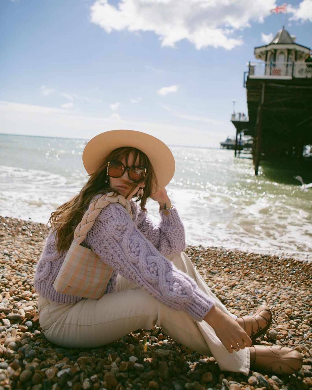 What to Wear to the British Seaside in 6 Easy Outfits | Who What Wear