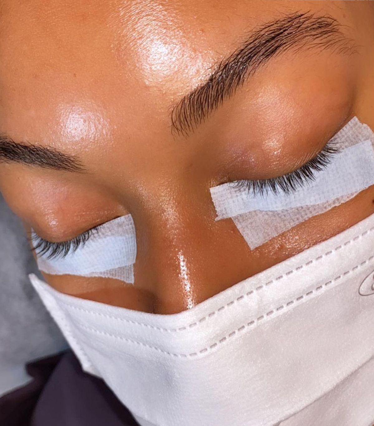 7 Must-Know Eyelash Extension Tips From a Celeb Lash Expert | Who What Wear