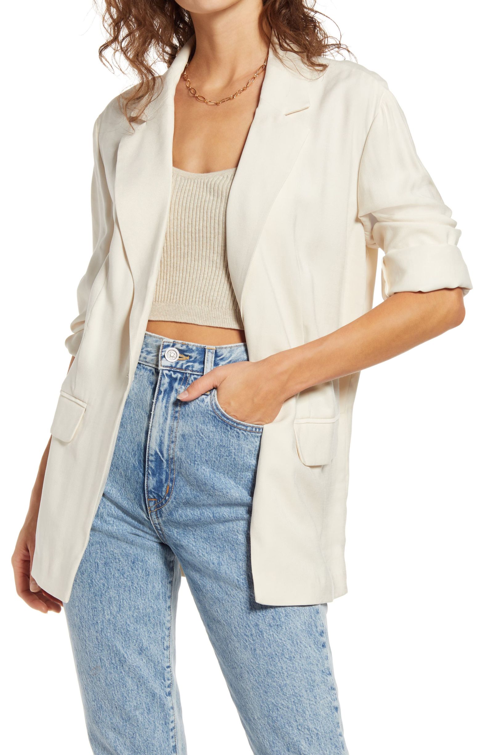 8 Timeless Wardrobe Items a Stylist Keeps in Her Closet | Who What Wear