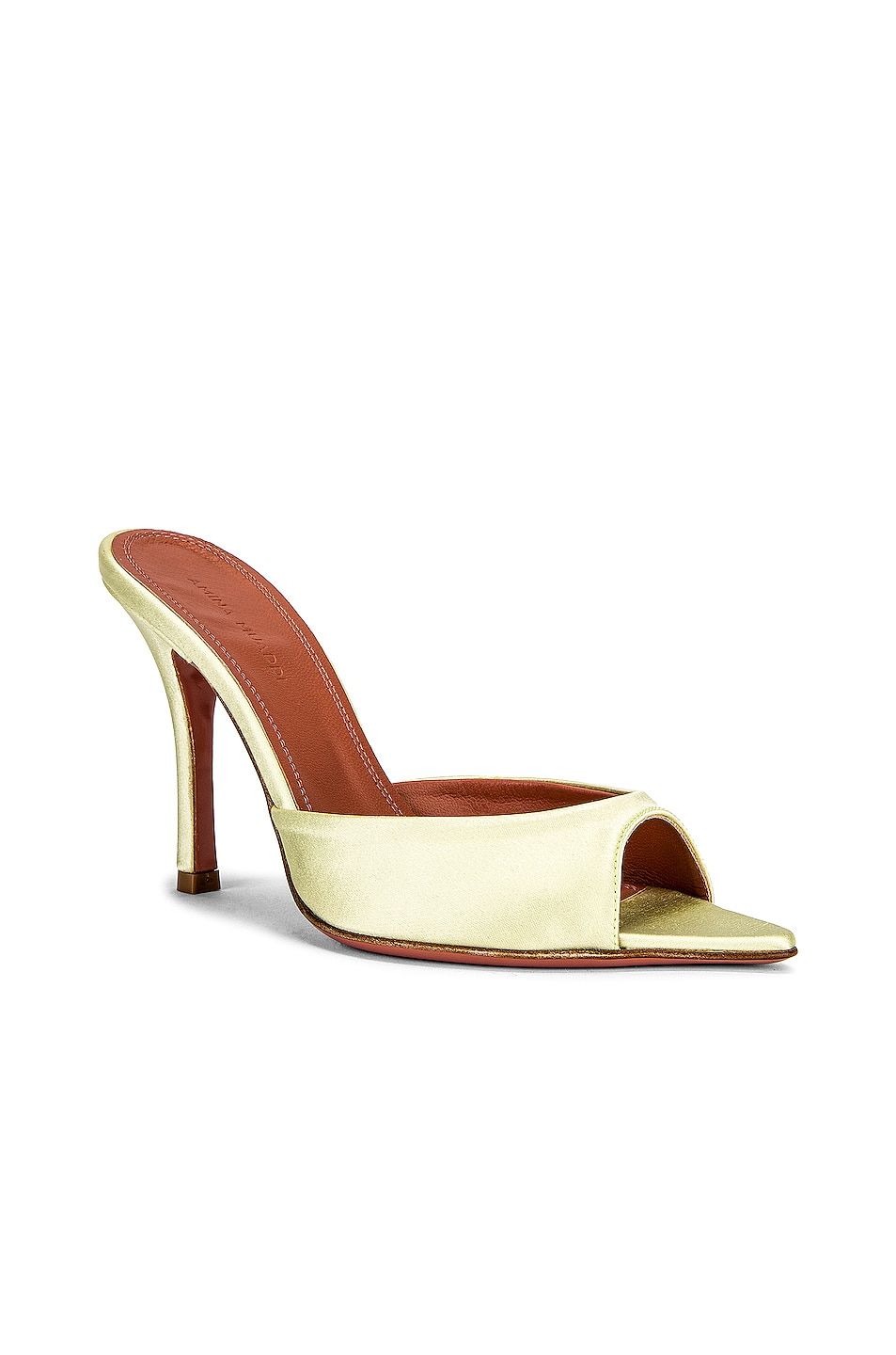 10 Trendy Shoe Brands You'll Spot on Fashion Girls | Who What Wear