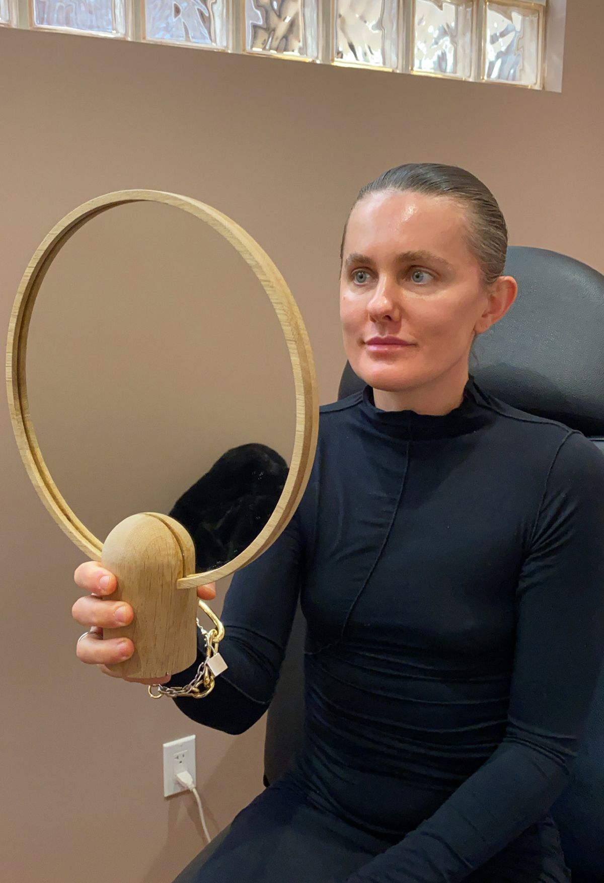 Everything You Need to Know About Thread Lifts | Who What Wear