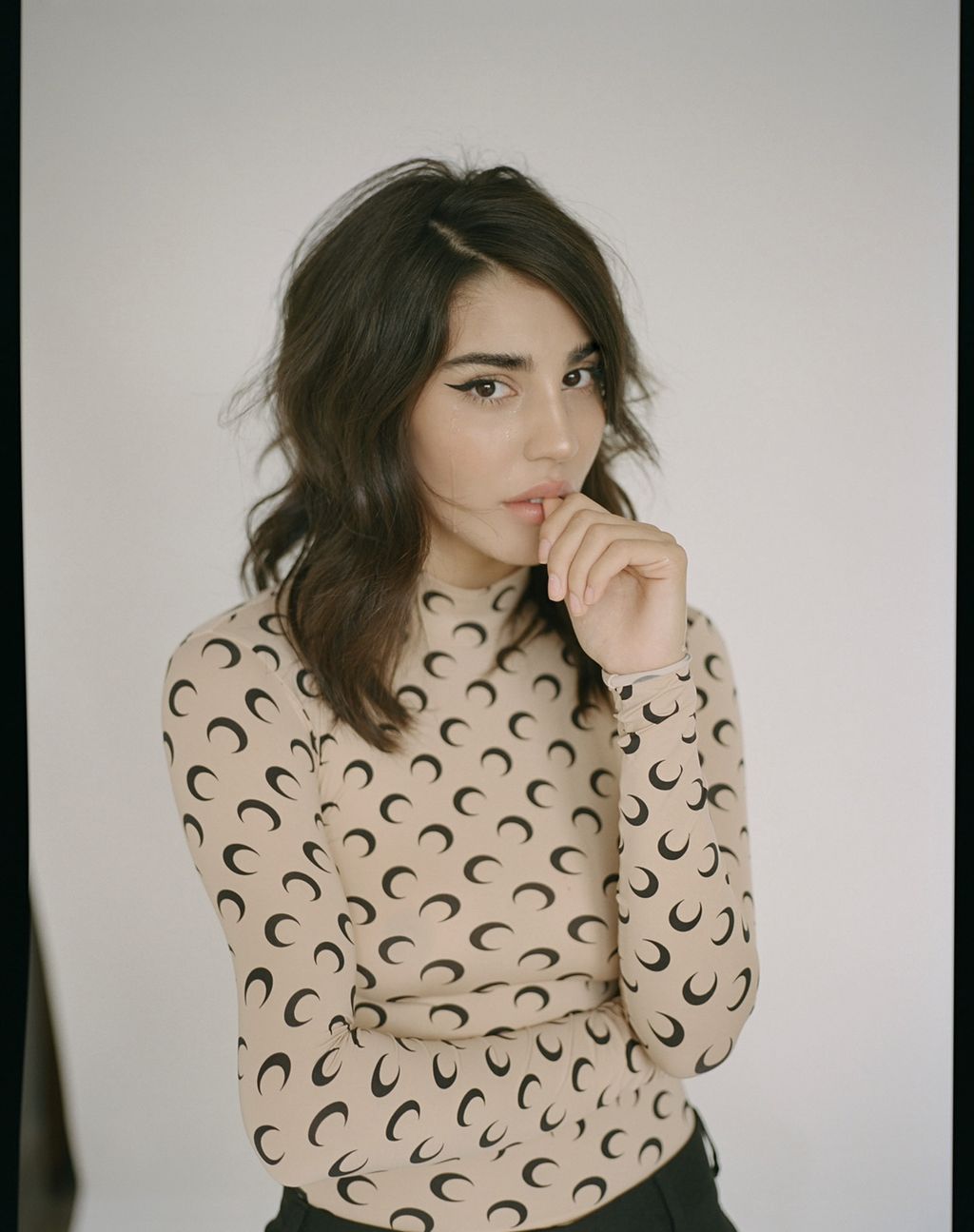 A Look Into the Wardrobes of Everyone's Favorite Authors | Who What Wear