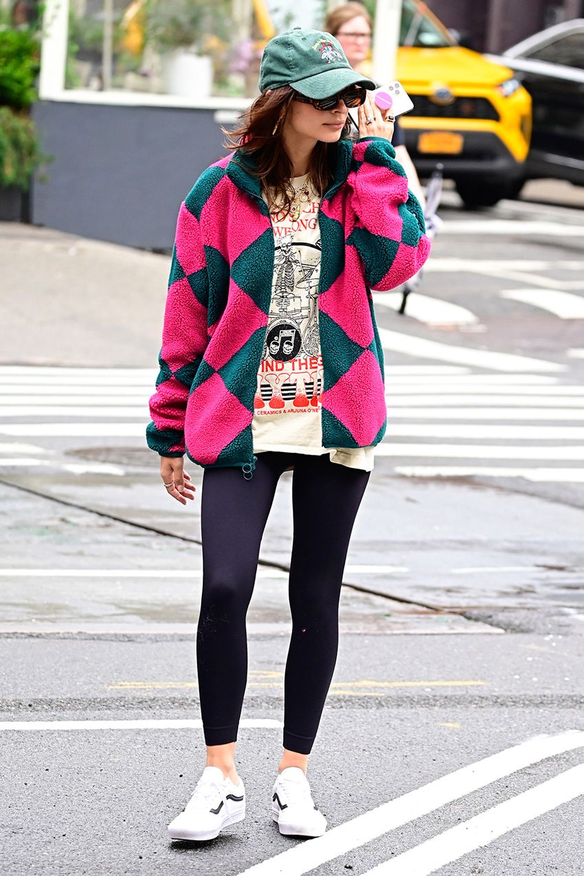 Emily Ratajkowski Wears This Hat Trend Daily | Who What Wear