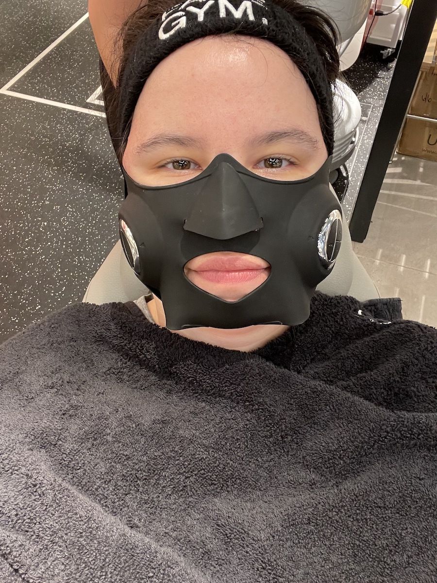My Honest Review of the FaceGym Facial Workout | Who What Wear