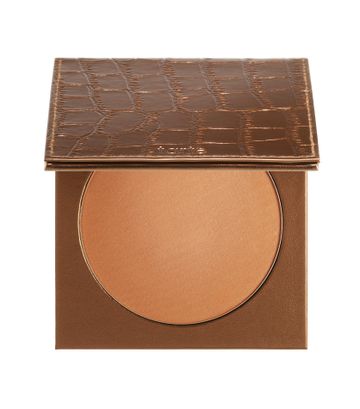 The 15 Best Body Bronzers for Effortlessly Glowy Skin | Who What Wear