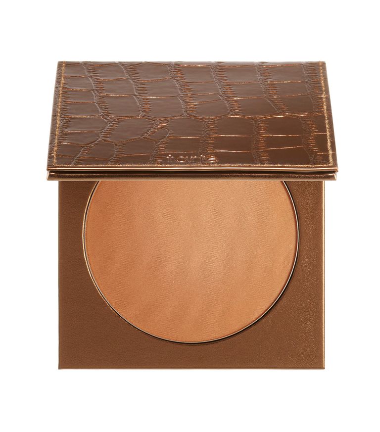 The 15 Best Body Bronzers for Effortlessly Glowy Skin | Who What Wear