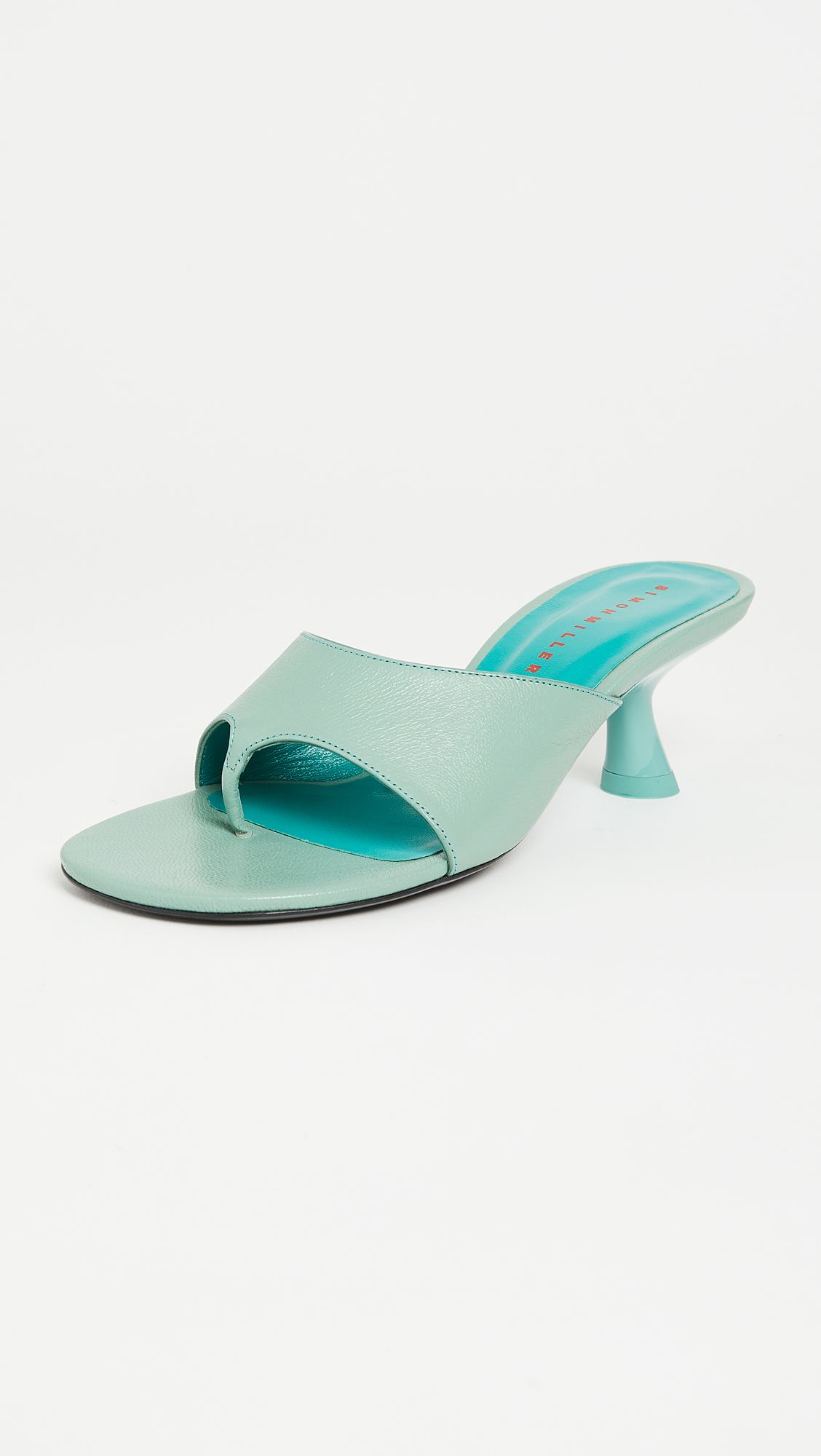 A Guide to the Biggest Y2K Shoe Trends | Who What Wear