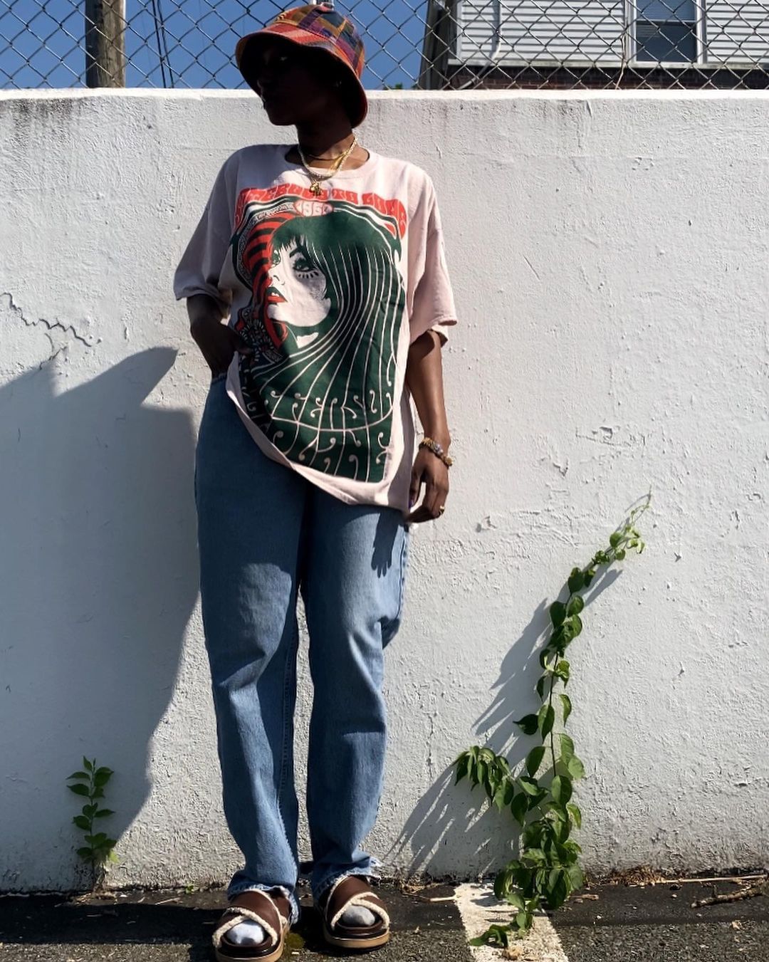 The 10 Best Loose-Fitting Jean Outfits of 2021 | Who What Wear