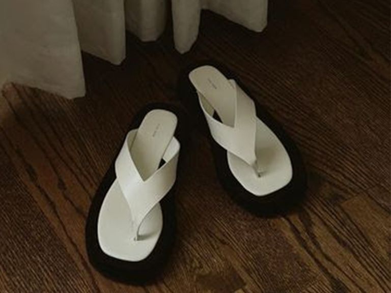 The 30 Best Travel Sandals for Women in 2021 | Who What Wear