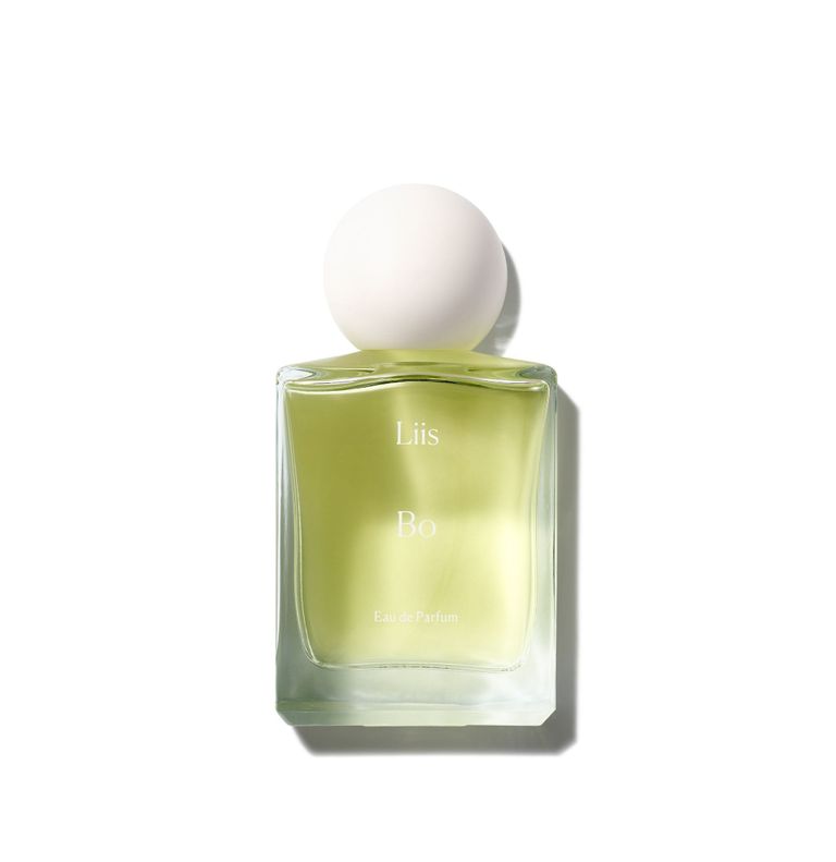 The 15 Best Earthy Perfumes for Women In 2023 | Who What Wear