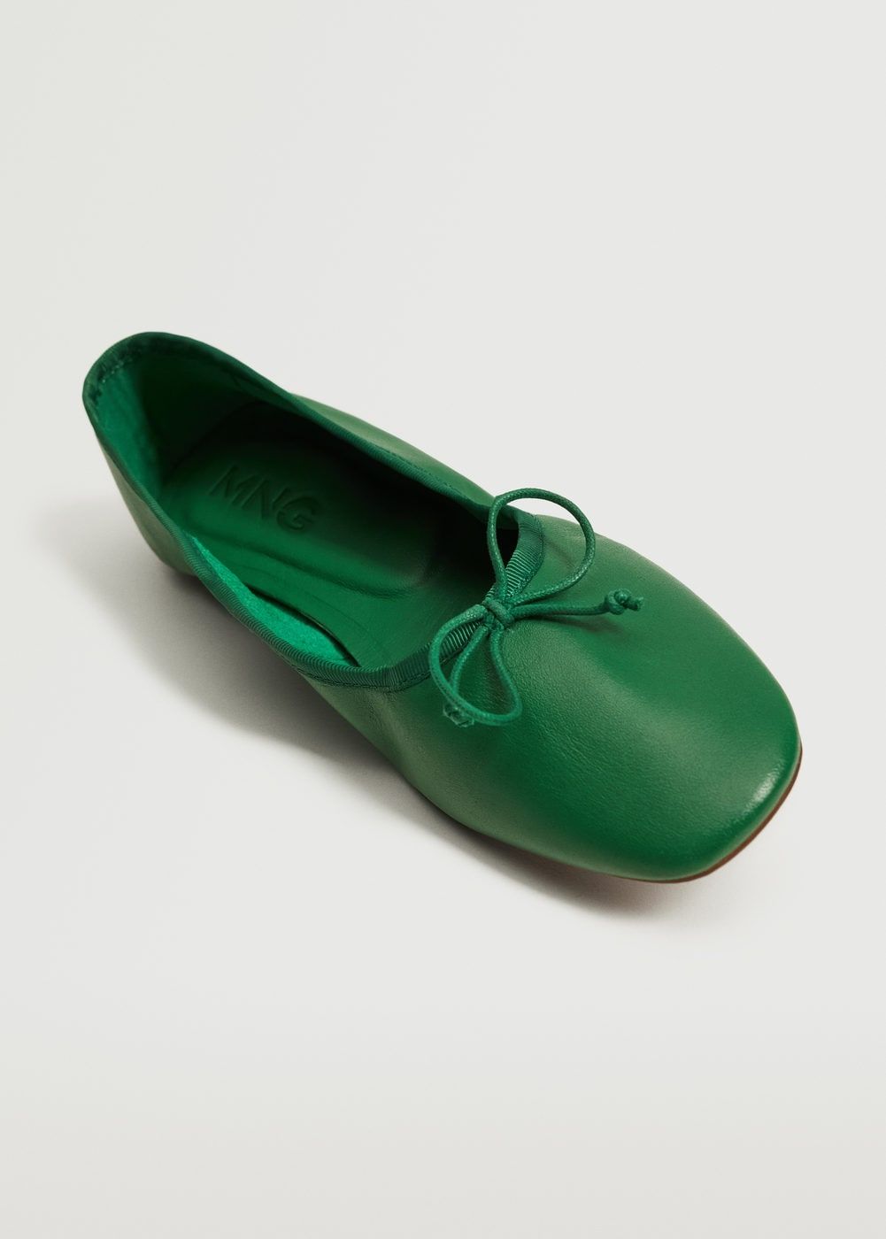 The 19 Best Non-Boring Ballet Flats to Shop Right Now | Who What Wear