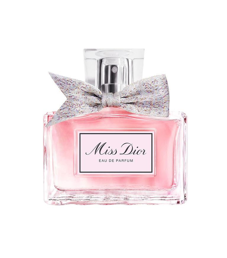 The 19 Best Powdery Perfumes to Add to Your Wish List | Who What Wear