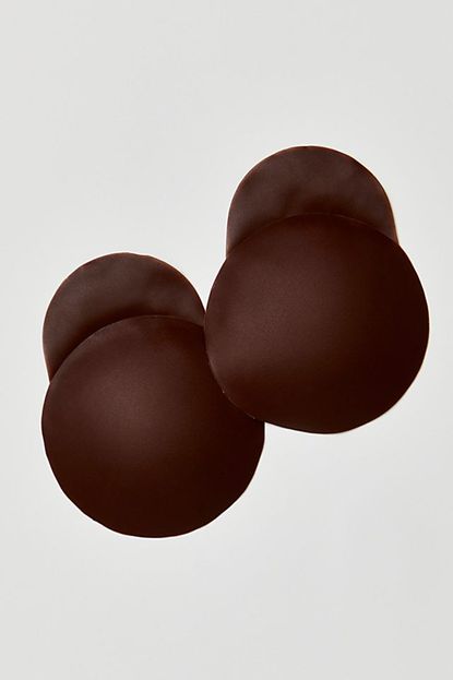 The 17 Best Backless Bras That Look So Seamless | Who What Wear