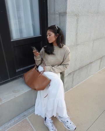 8 Editor-Approved Chic Travel Outfits for Long Flight | Who What Wear UK