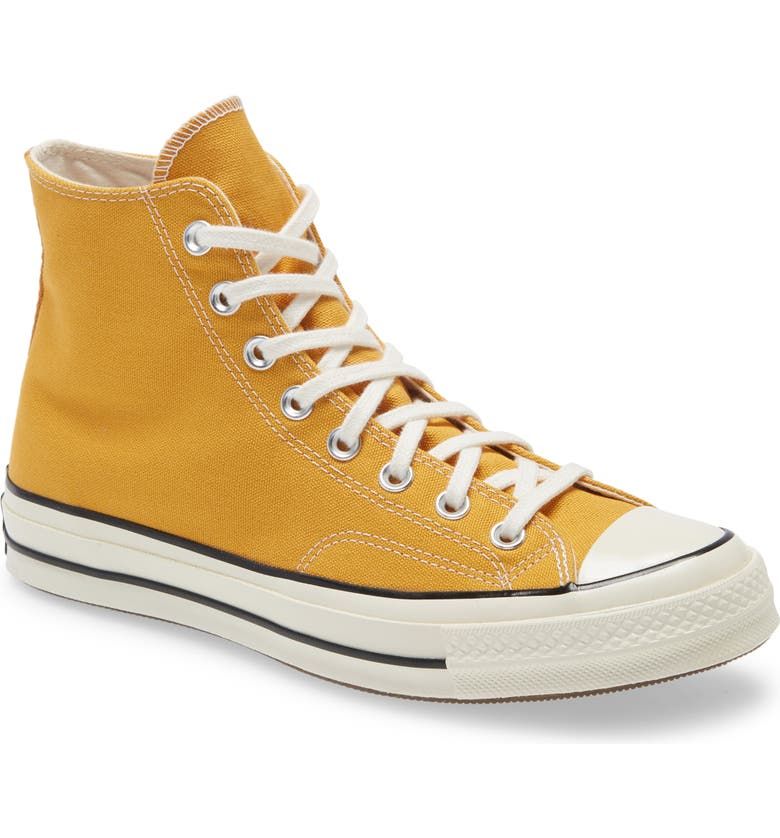 Dakota Johnson Wore Converse With the Outfit I'd Wear 24/7 | Who What Wear