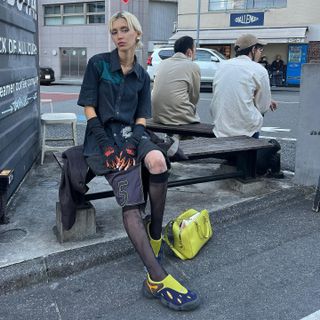 Gen Z Is Leading the Way With These 6 Handbag Trends | Who What Wear