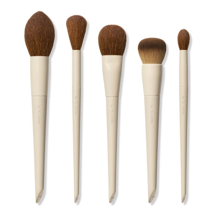 The Best Makeup Brush Gift Sets of 2025, Per Reviews | Who What Wear
