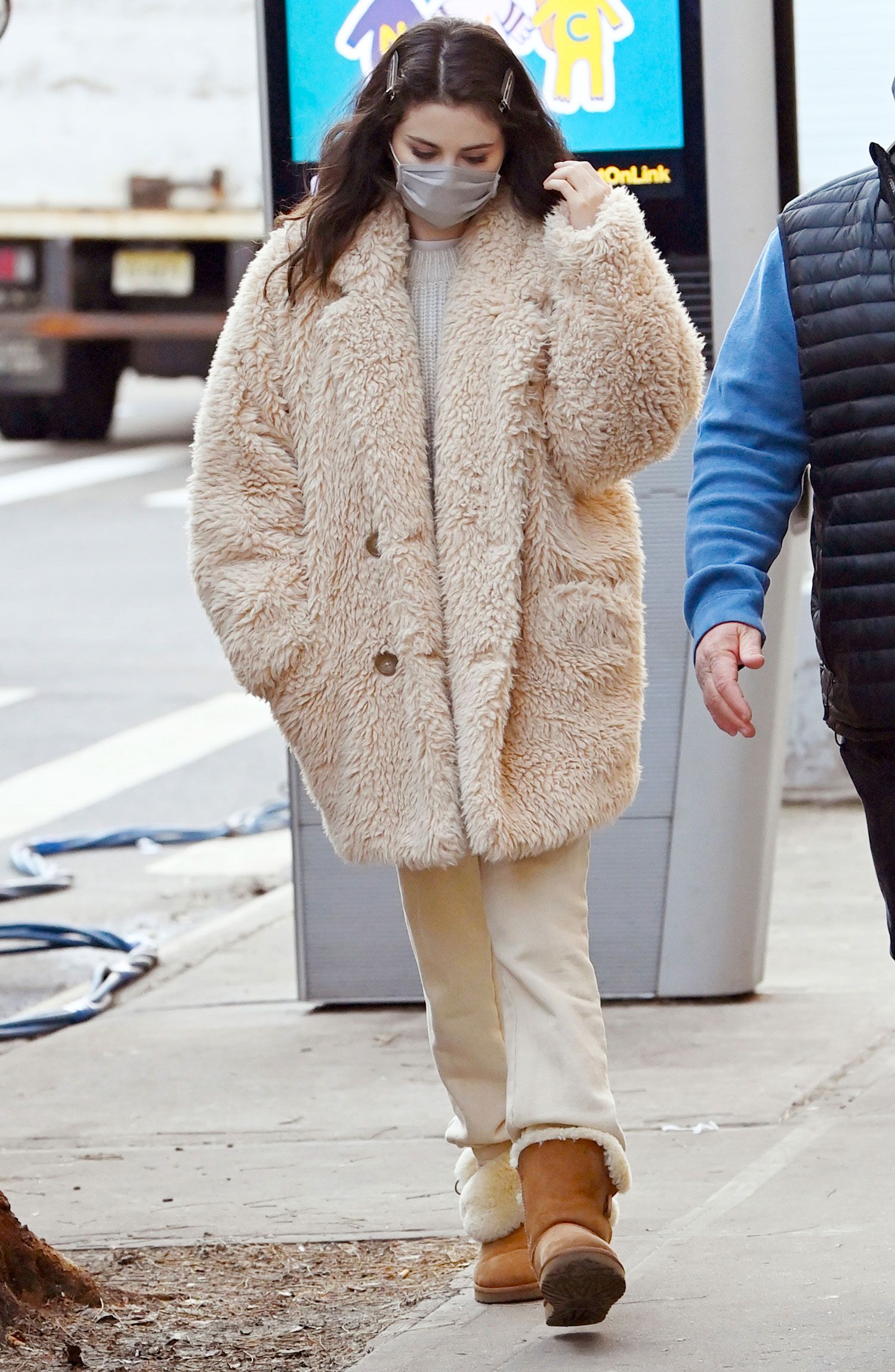 How to Style Uggs, According to Celebs | Who What Wear
