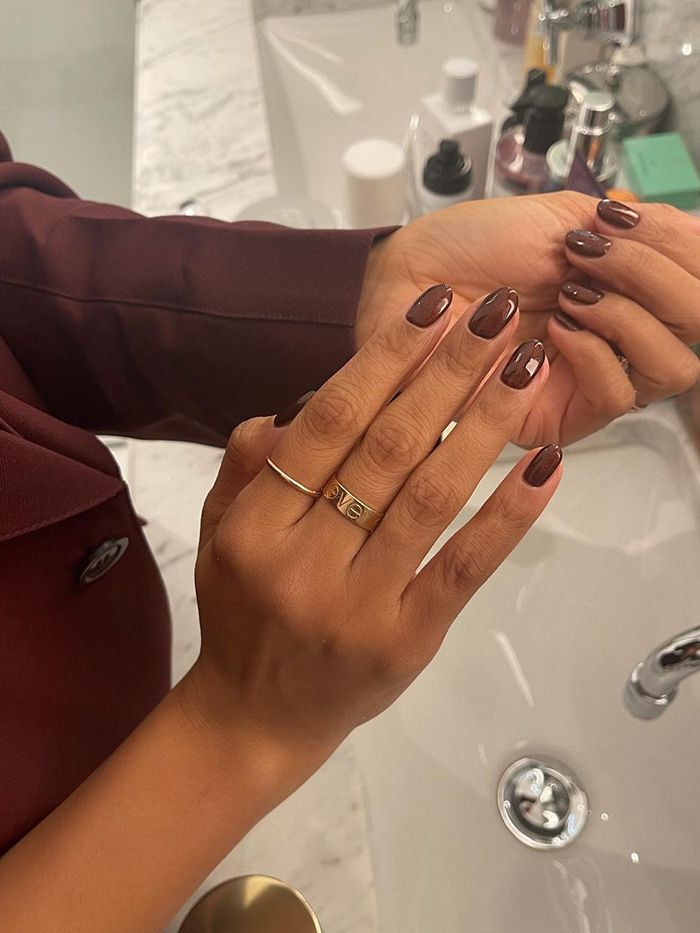 11 Winter Nail Colors That Always Look So Elevated | Who What Wear