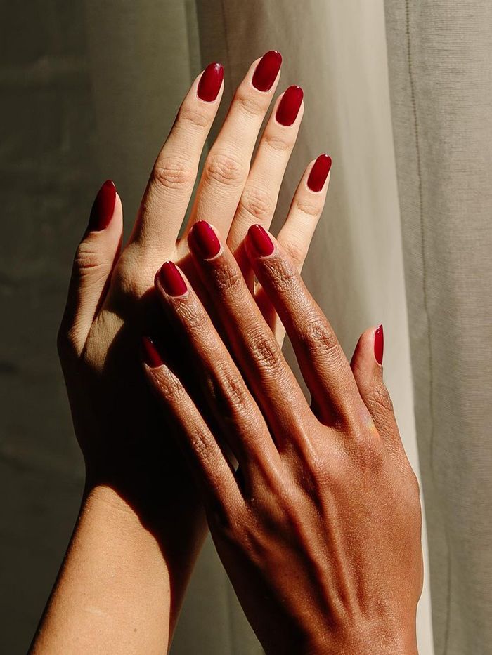 11 Winter Nail Colors That Always Look So Elevated | Who What Wear
