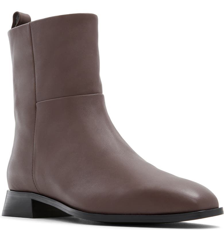 10 Outdated Winter Boot Trends and Their 2021 Replacements | Who What Wear