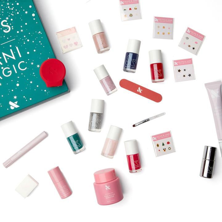 16 Best Nail Gift Sets That Will Impress | Who What Wear