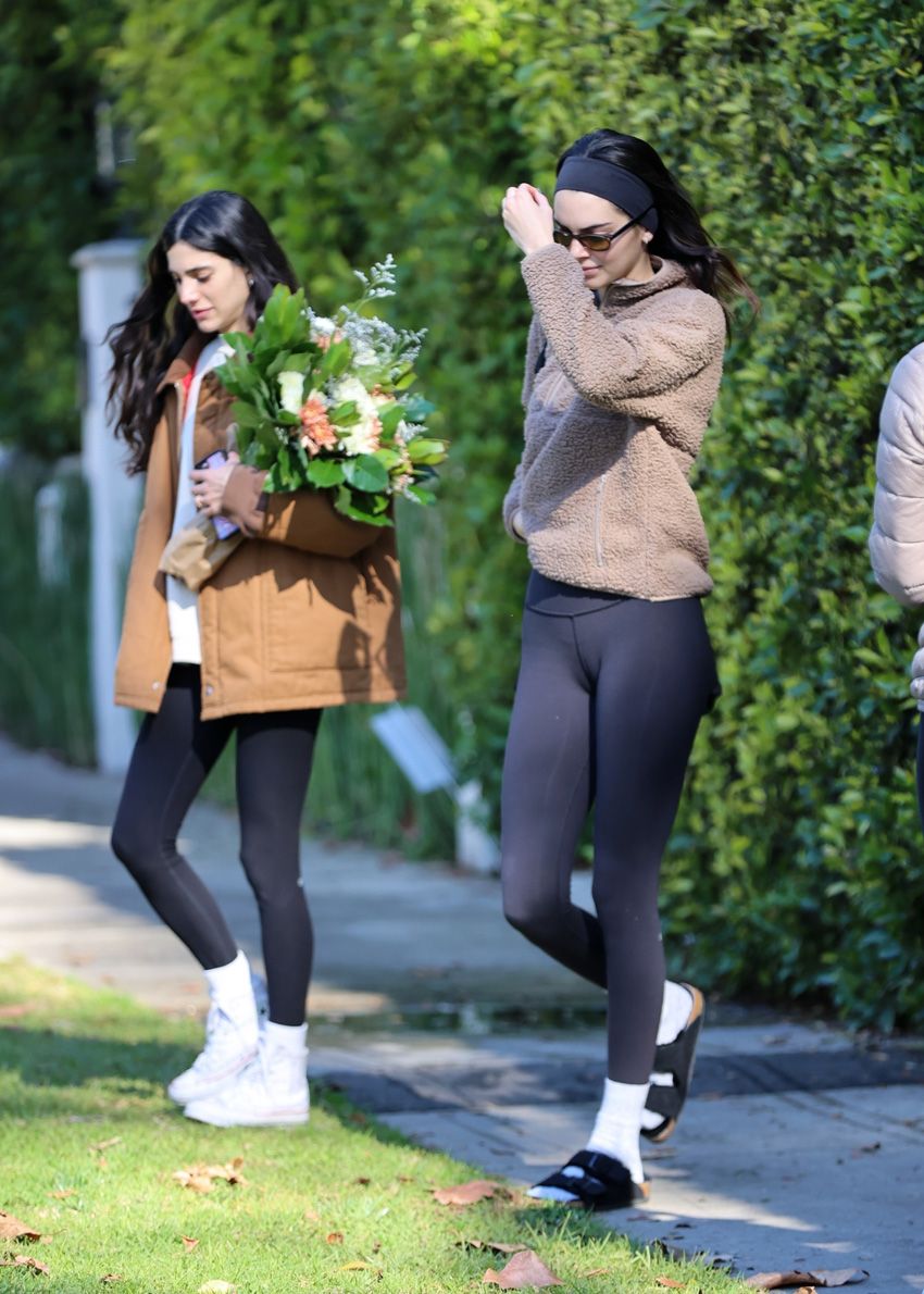 How to Style Socks Over Leggings Like a Fashion Girl | Who What Wear