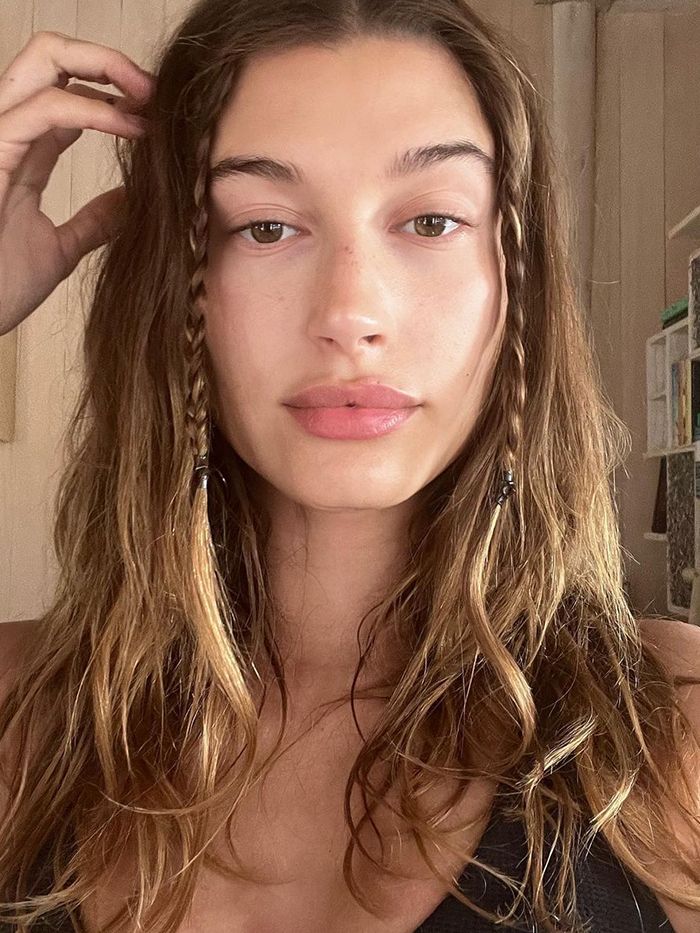 16 Tendril-Braid Looks for Easy Hair Inspiration | Who What Wear