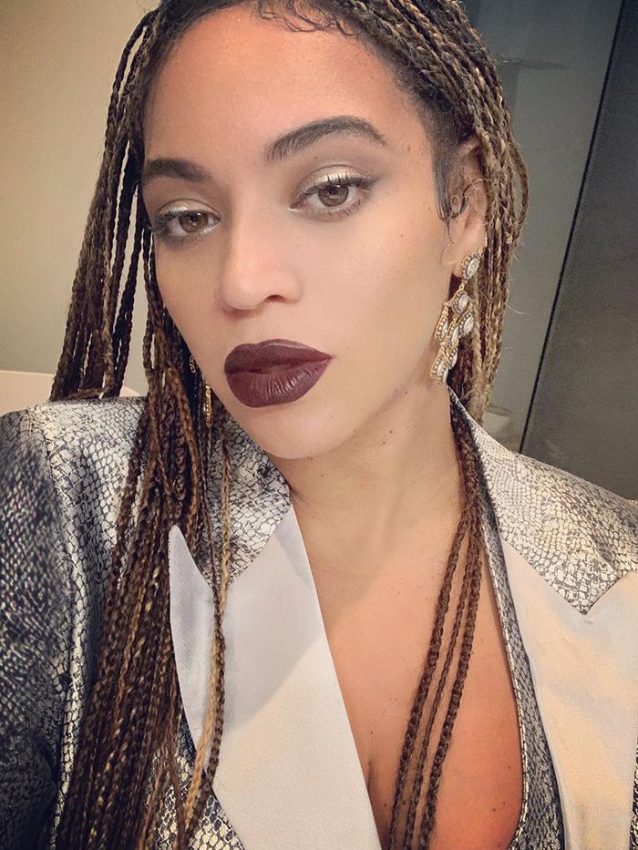 16 Tendril-Braid Looks for Easy Hair Inspiration | Who What Wear