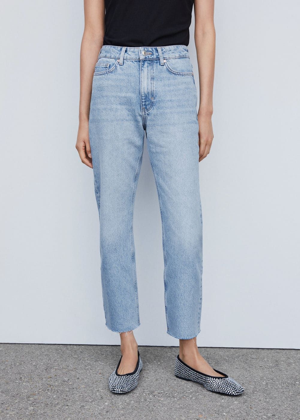 5 Shoes to Wear With Jeans, According to a Stylist | Who What Wear UK