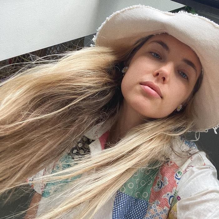 The 5 Best Hair-Lightening Sprays Money Can Buy | Who What Wear