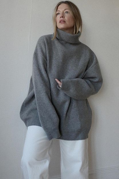 Raey Is Every Fashion Person's Go-To Brand for Luxe Basics | Who What Wear