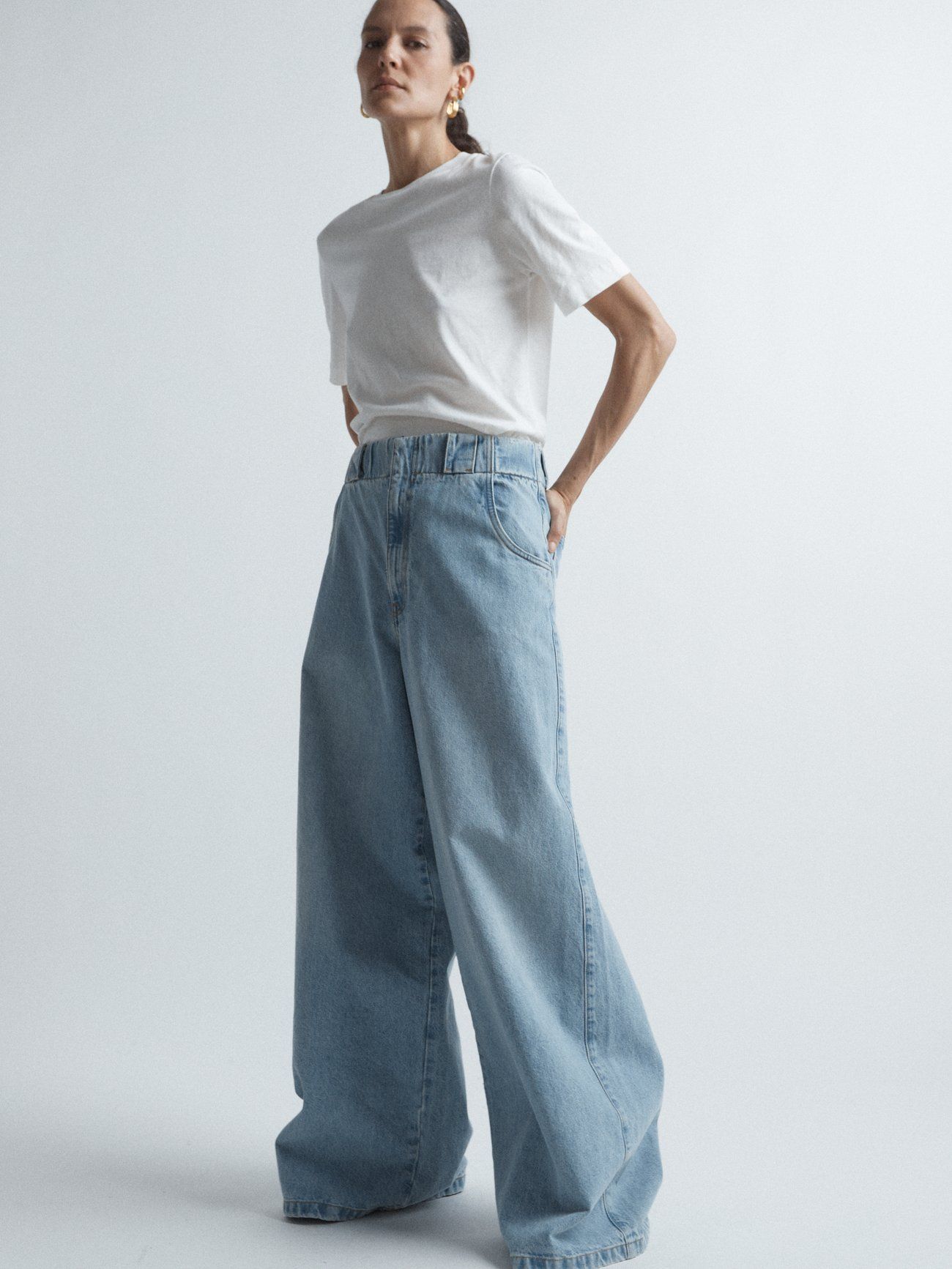 Raey Is Every Fashion Person's Go-To Brand for Luxe Basics | Who What Wear