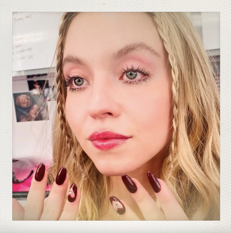The 8 Most-Used Beauty Products on the Season 2 Euphoria Set | Who What ...