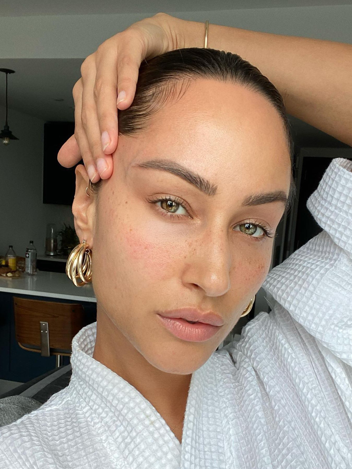 How to Wash Your Face Properly, According to Experts | Who What Wear