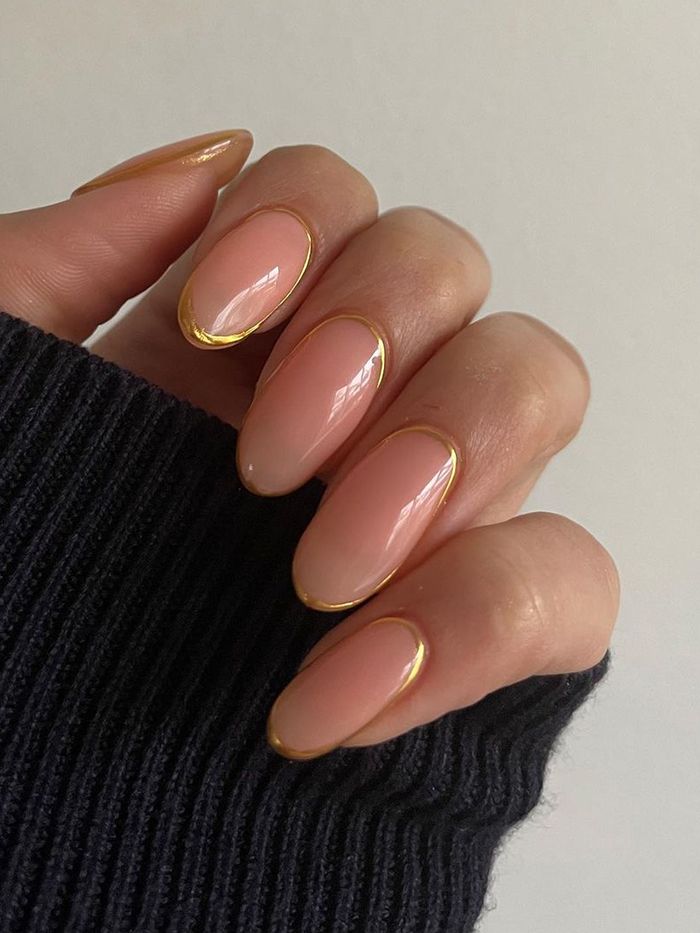 9 Delicate Nail Designs We Want on Our Nails Right Now | Who What Wear