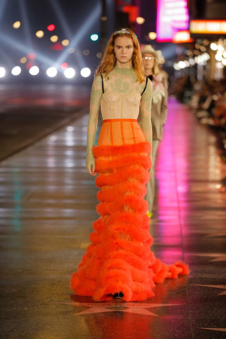 17 Pieces That Make 2022's Orange Color Trend Wearable | Who What Wear
